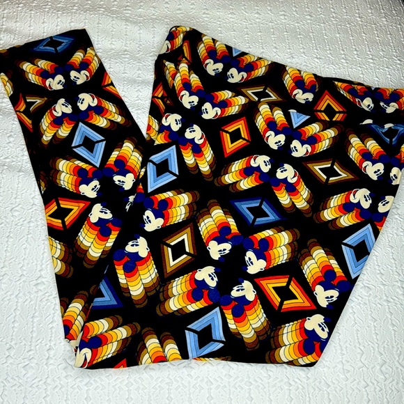 LuLaRoe | Pants & Jumpsuits | Mickey Mouse 3d Lularoe Leggings Size ...